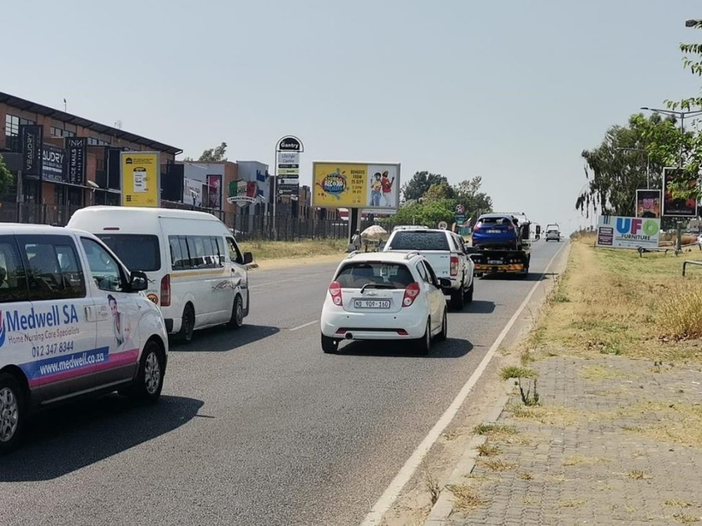 Witkoppen Road, (2A) • Book a Billboard